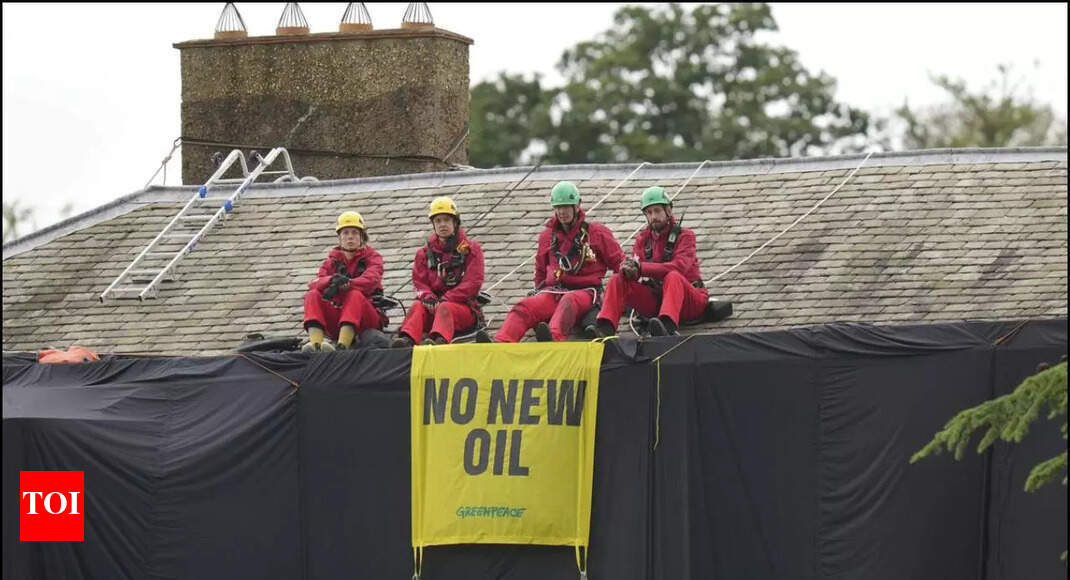 Greenpeace activists protest against UK PM Rishi Sunak's oil and gas ...