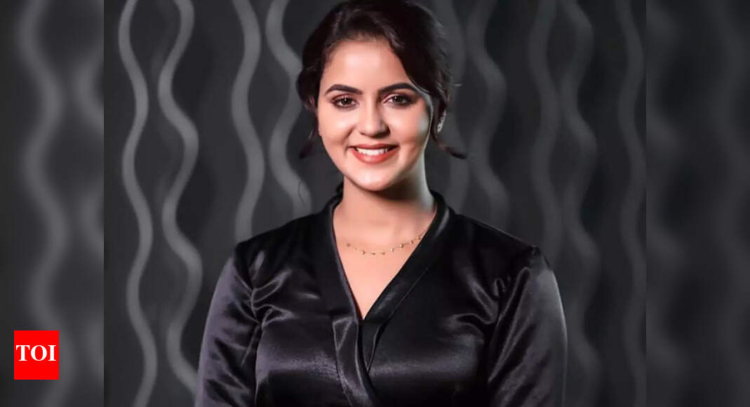 Sundari out of top 5 list; newly launched Mr. Manivi scores well on TRP ...