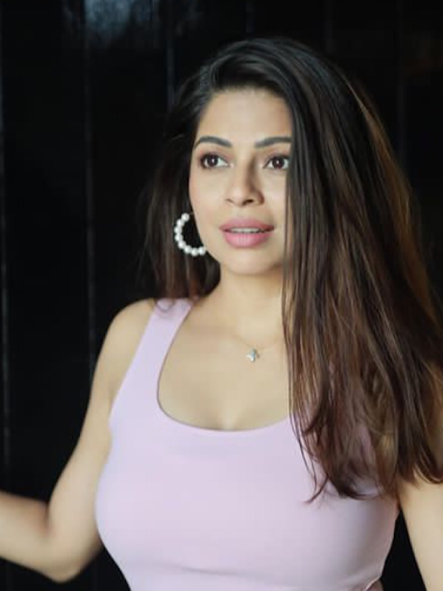 Stylish looks of TV actress Bavithra | Times of India
