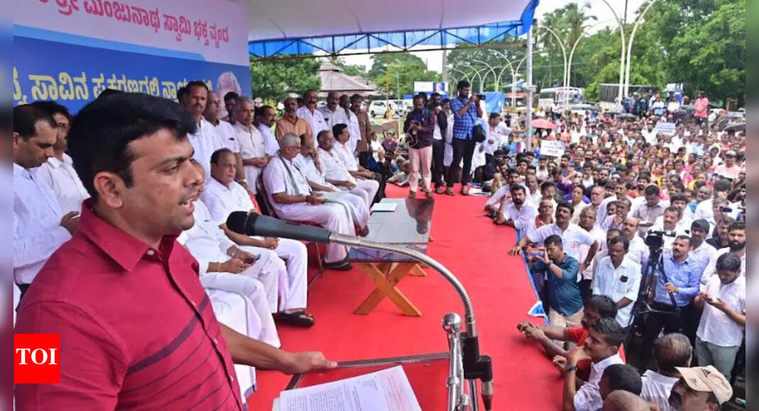 Devotees stage protest condemning malicious campaign against ...