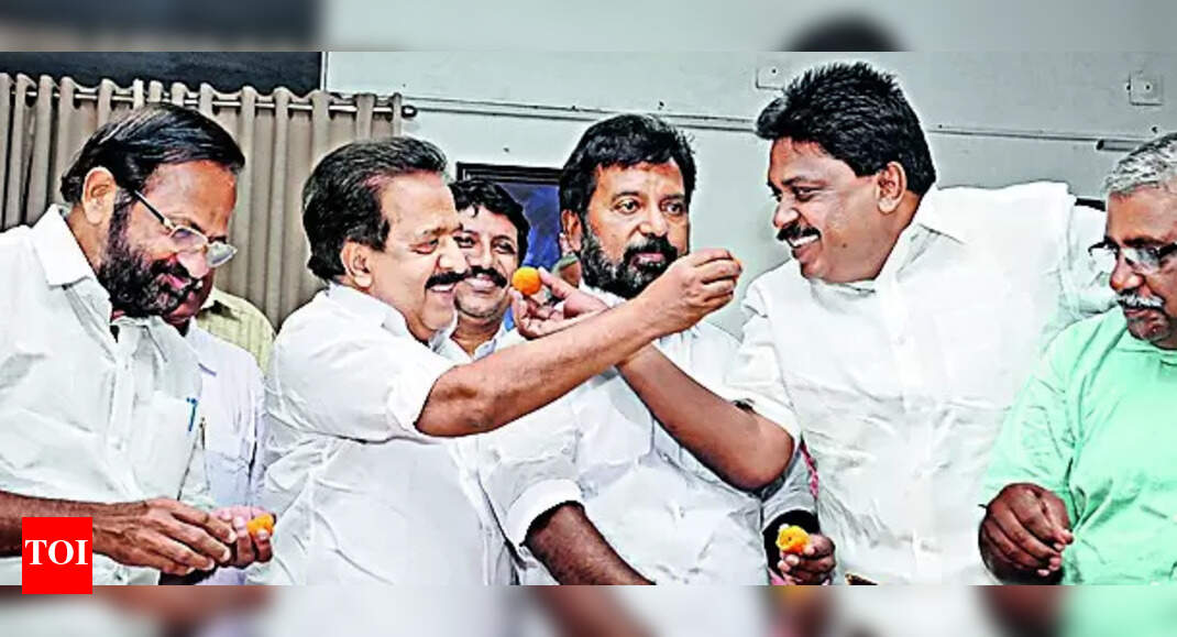 Supreme Court: Satheesan: Rahul, A Leader Ruling Front Is Scared Of ...