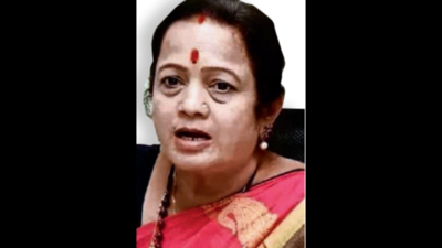 Fir: Covid body bags scam: EOW files FIR against former Mumbai mayor ...