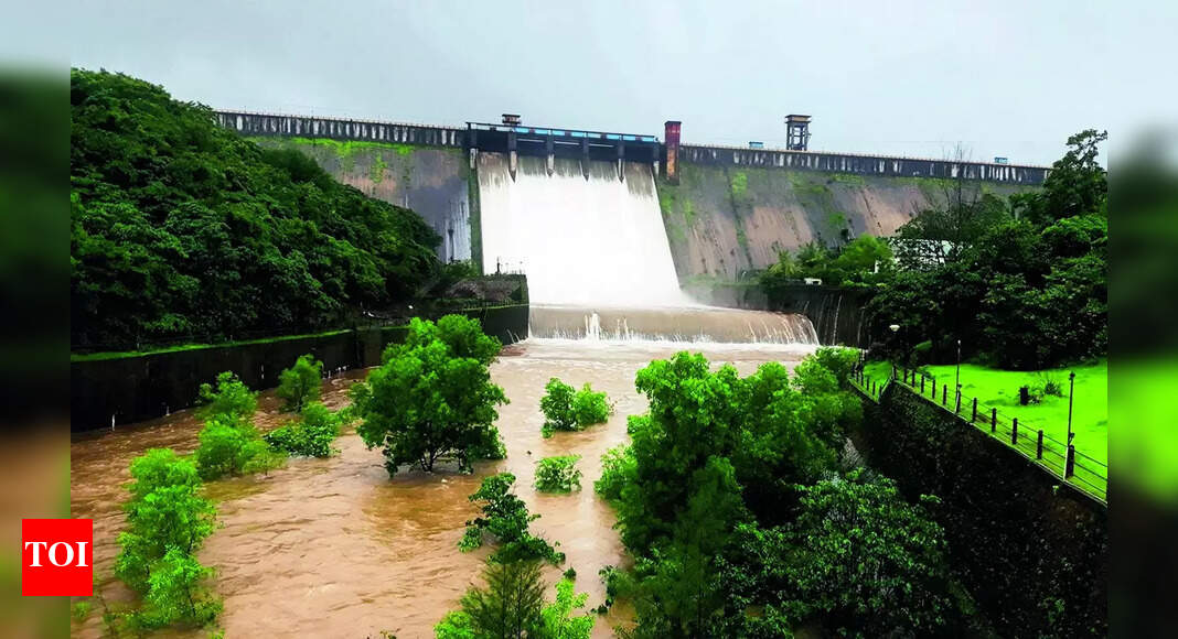 Kolhapur District: Kalammawadi Discharge Begins, Villages Along ...