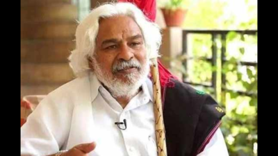Renowned Telangana folk singer Gummadi Vittal Rao, popularly known as ...