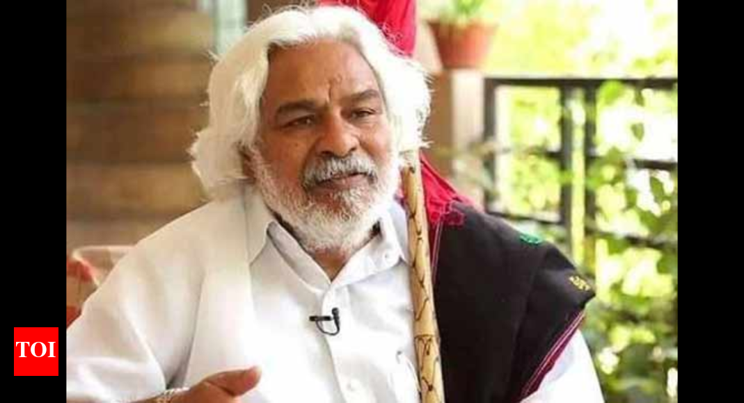 Renowned Telangana folk singer Gummadi Vittal Rao, popularly known as ...