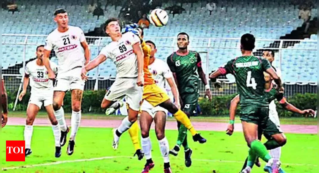 Late Goals: 10-man East Bengal Held After Conceding Two Late Goals ...