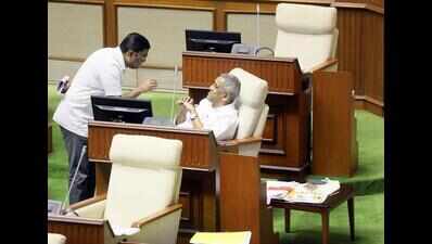 Dhavalikar, MLAs clash over streetlight repairs, non-recovery of ...