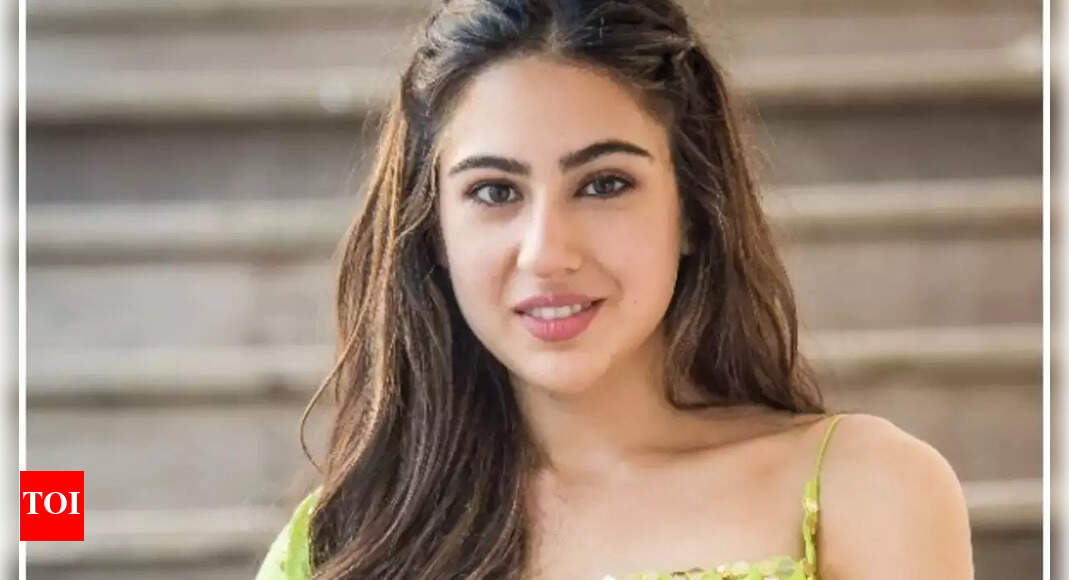 Sara Ali Khan shares fun pictures with her friends, calls it "purest ...