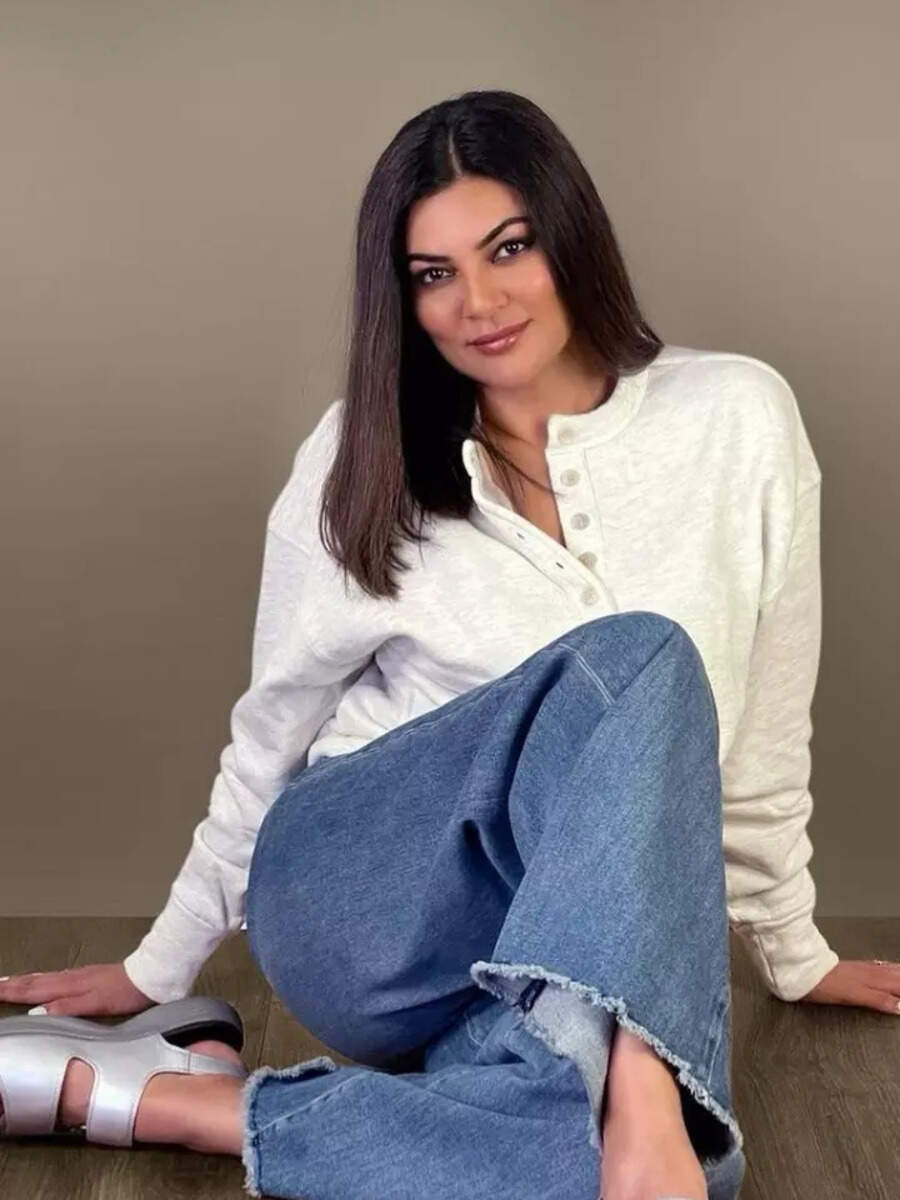 47-year-old Sushmita Sen dresses better than any 20-year-old | Times of India