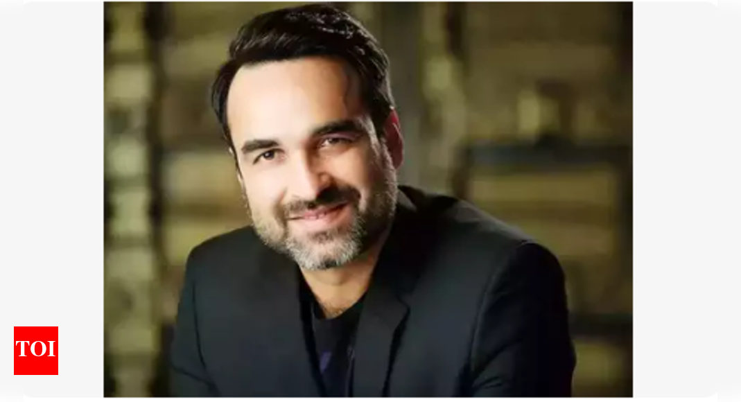 Exclusive! Pankaj Tripathi recalls a time when Shah Rukh Khan hosted a ...