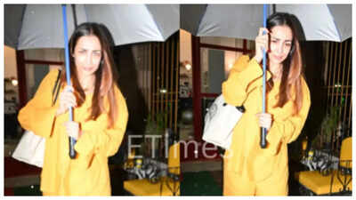 Malaika Arora gets scared amid paparazzi chaos – watch video | Hindi Movie News - The Times of India