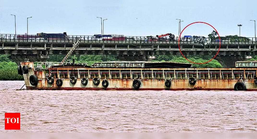 Coal: Barge Hits Magdalla Bridge, Probe On To Assess Damage | Surat ...