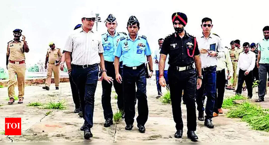 Air Show: Officials Review Preps For Air Show On Air Force Day In Oct ...