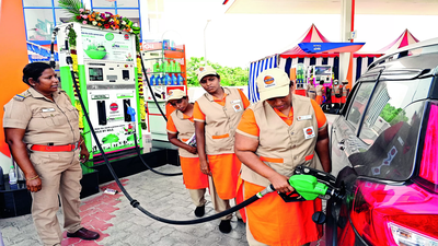 Women Prisoners: Petrol Bunk Run By Women Prisoners Opens At Puzhal ...
