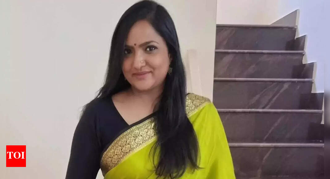 Manasa Joshi alerts fans about a fake profile in his name - Times of India
