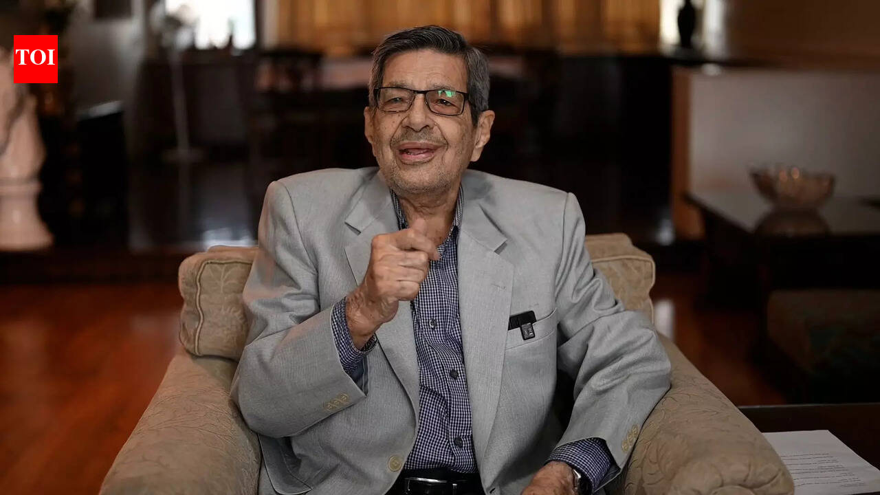 Dr Rustom Soonawala