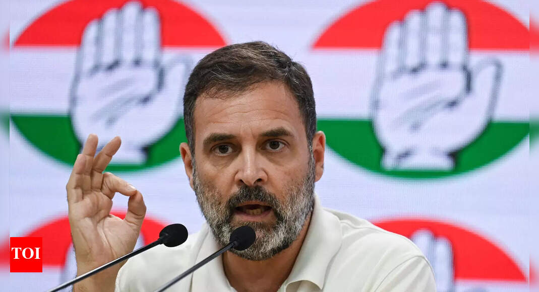 Kissa flying kiss ka: Rahul gets context wrong | India News - Times of ...