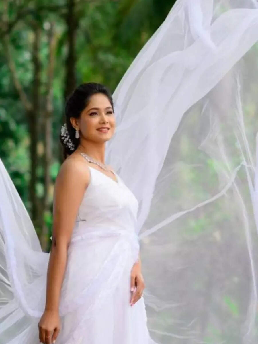 Dreamy looks of Mokshitha Pai | Times of India