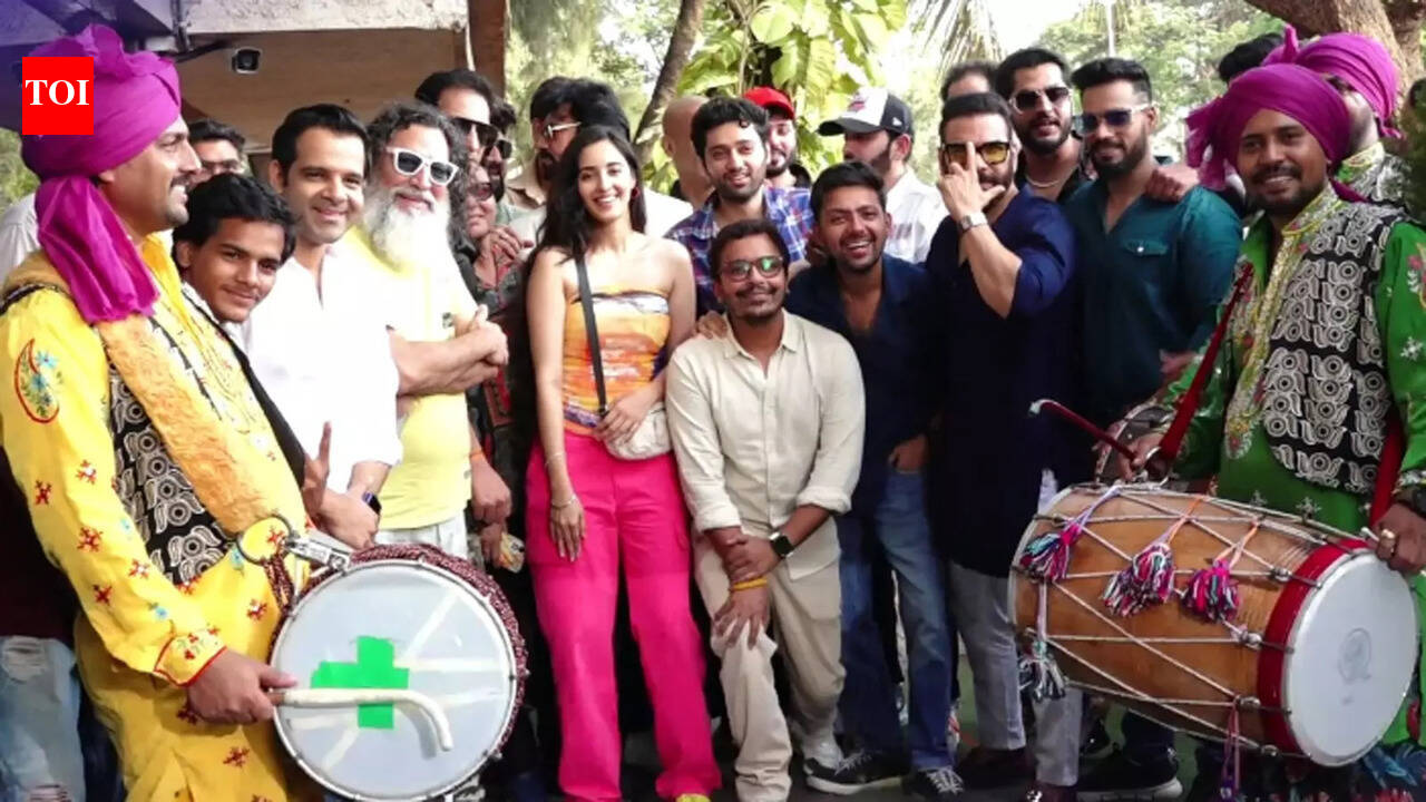 Gadar 2’ cast Utkarsha Sharma, Luv Sinha, Simrat Kaur, Manish Wadhwa ...