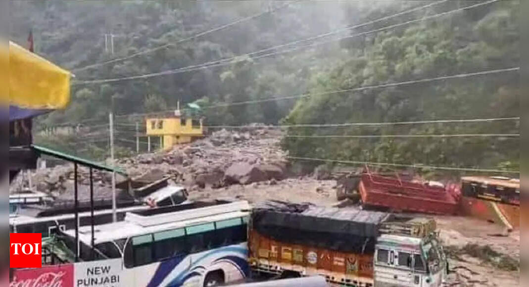 Himachal Pradesh Rains: Himachal Floods: Chandigarh-Manali highway blocked at multiple places ...