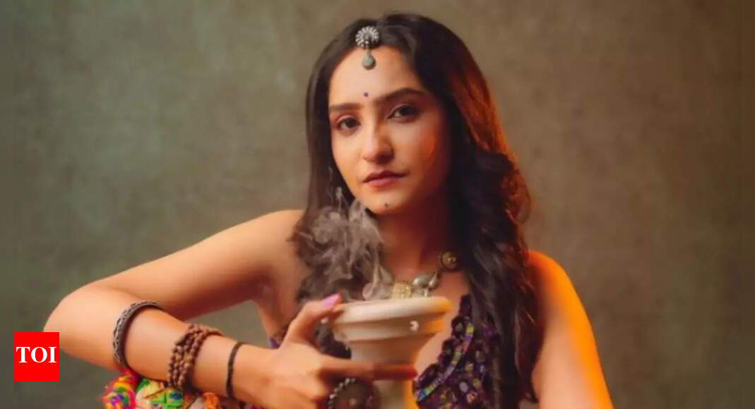 Santvani Trivedi slays in Gujarati desi attire, see pic! | Gujarati ...