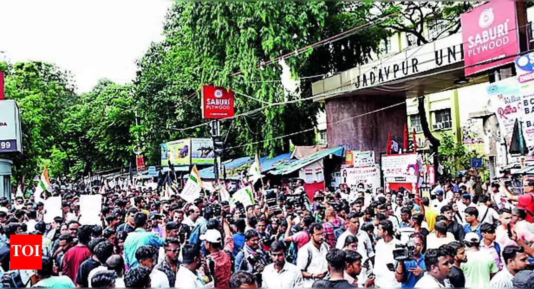 Protests: Protests Spill Out Of Campus As Students’ Bodies Hold Marches ...