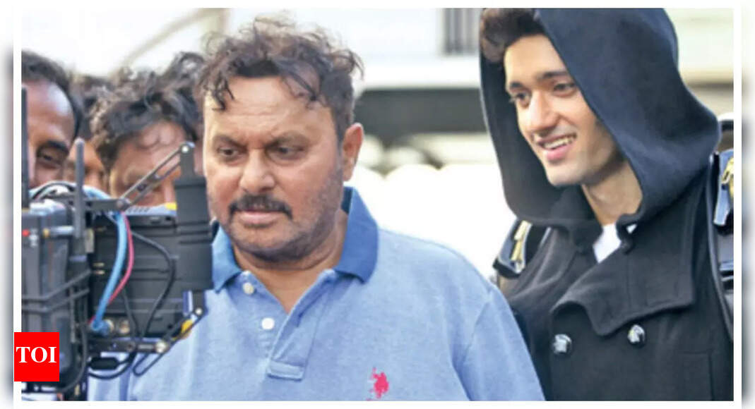 Anil Sharma reveals 'Gadar 2' has a Mahabharat reference | Hindi Movie ...
