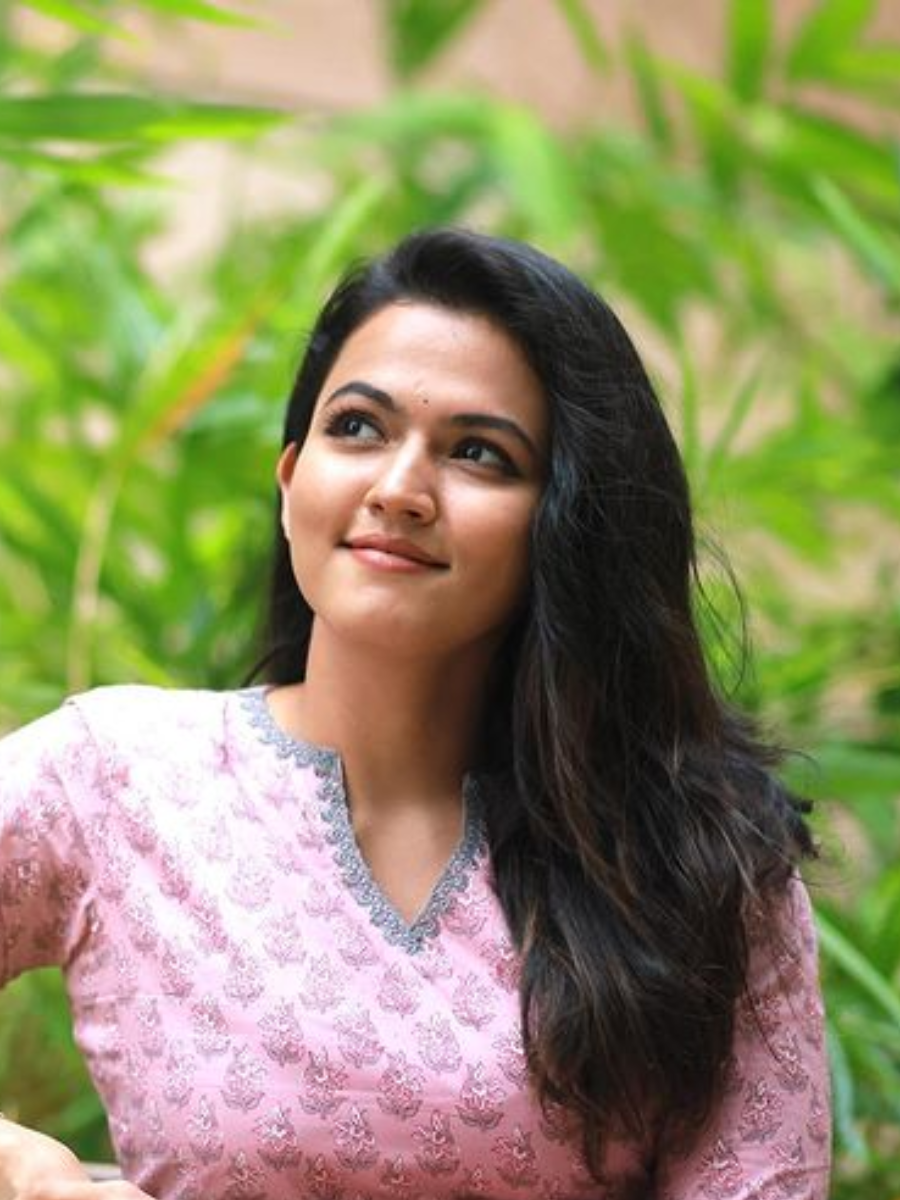 Lovely photos of Aparna Das | Times of India