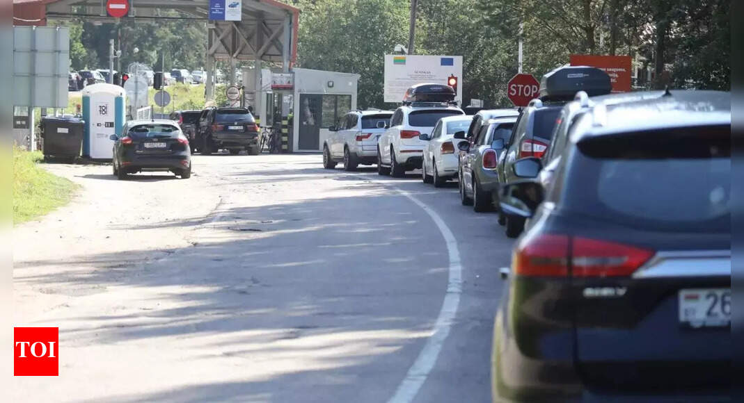 Lithuania closes two Belarus border crossings - Times of India