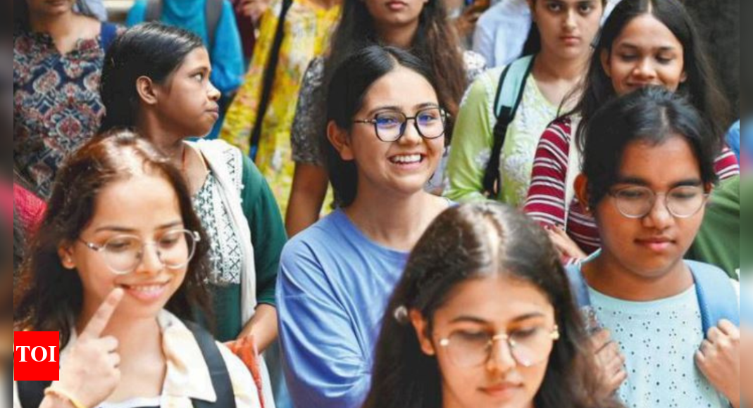 Mini-India comes alive at Delhi University as debutants begin journey ...