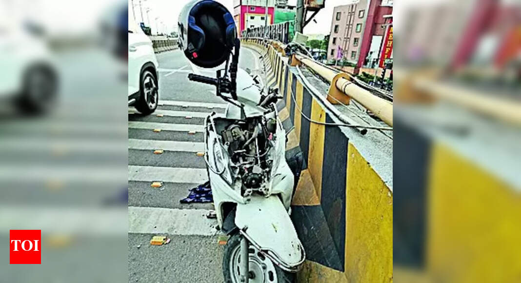 Bike Accident: 22-yr-old Falls Off Hi Tec City Flyover In Bike Accident ...