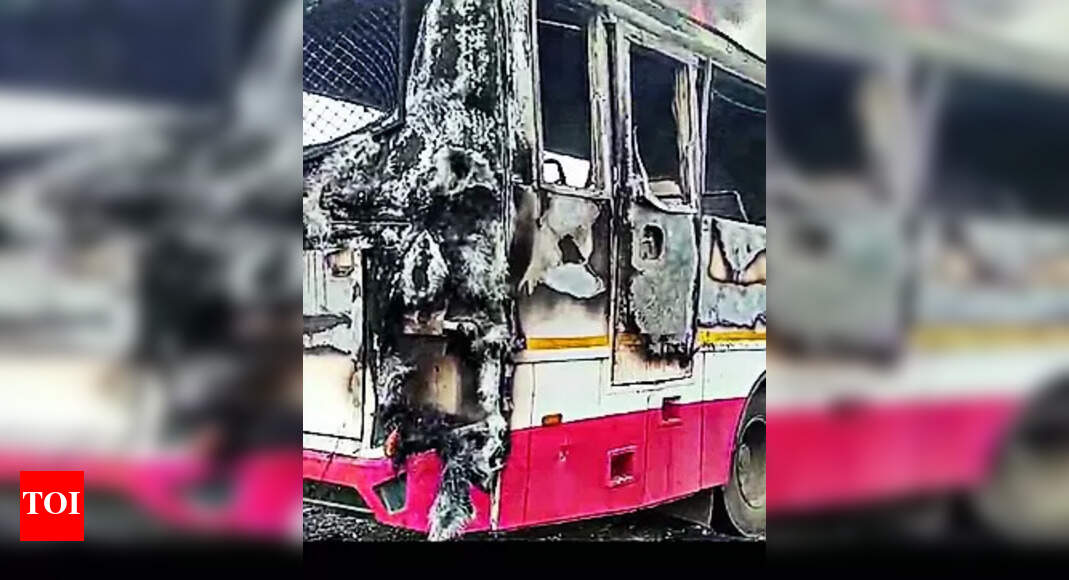 Murder: Mob Sets Bus Afire To Protest Murder Of Congress Leader ...