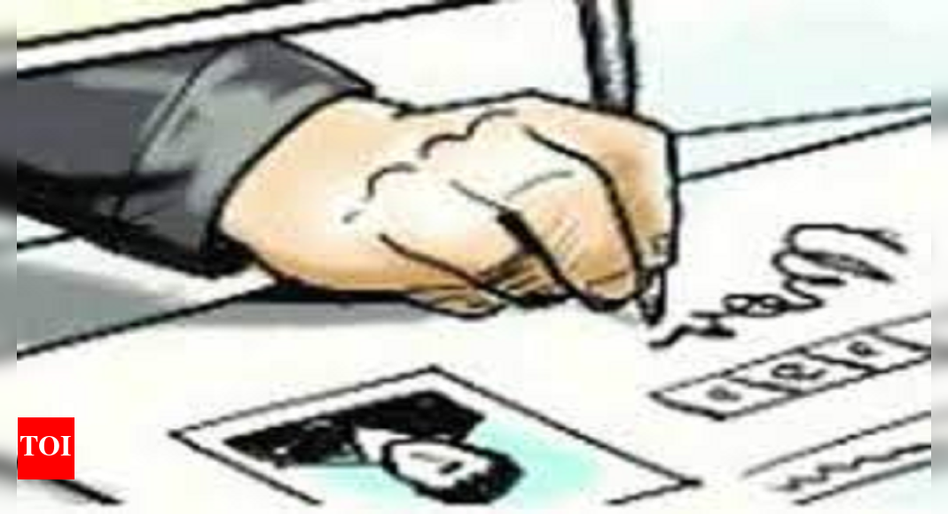 18 Telugu students denied entry into US over fake documents | Hyderabad ...