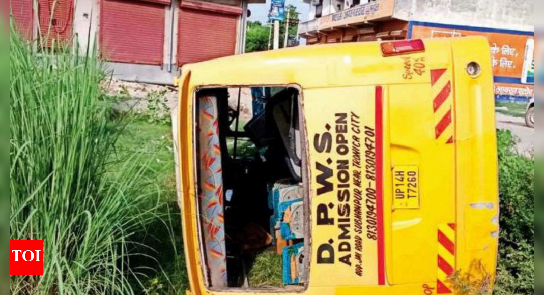 Virus: School Bus Overturns On Pothole-riddled Rd, 5 Kids Among 7 ...