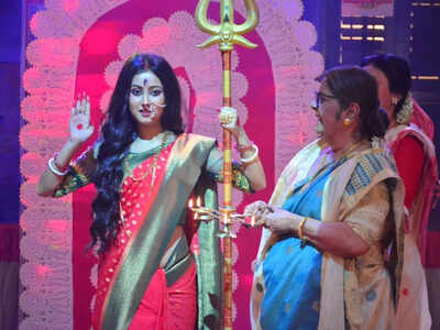 Neem Phuler Modhu update: Parna and others stage a beautiful ...