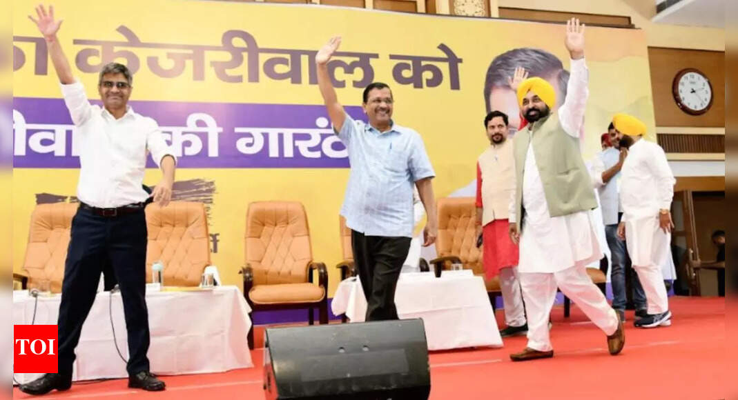 Arvind Kejriwal kicks off poll campaign in Chhattisgarh, unveils 10 ...