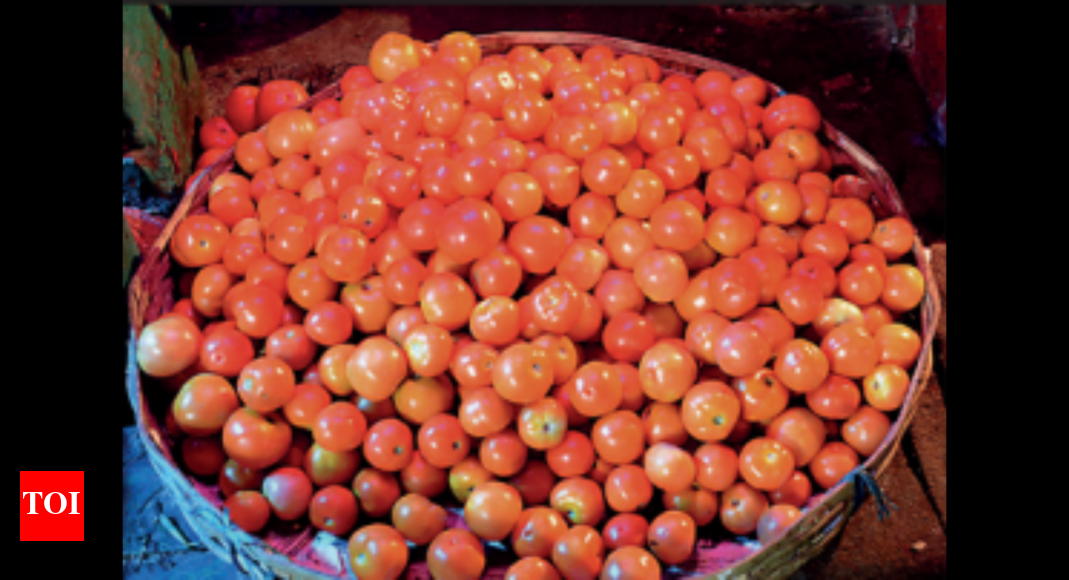 Tomato prices high in Guwahati despite a countrywide drop | Guwahati ...
