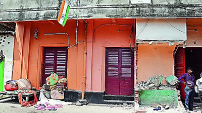 Trinamool Congress: N Kol Demolition Drive Sparks Row At Civic Hq ...