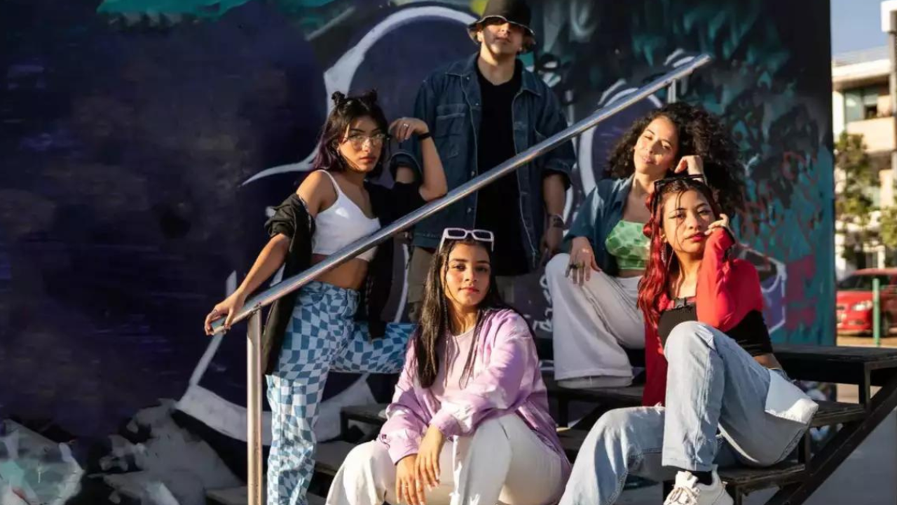 The Complete Gen Z Fashion Trend Guide