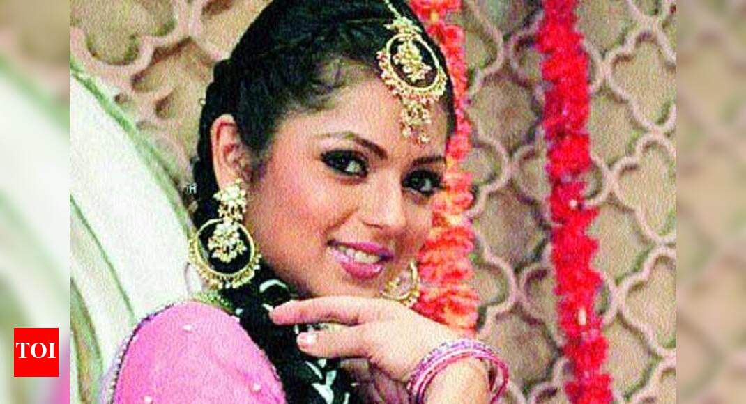 Geet gets an extenstion - Times of India