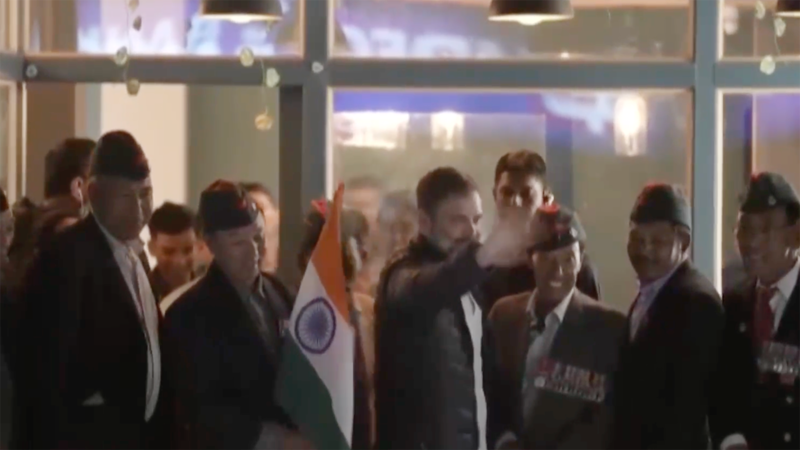 Ladakh: Congress MP Rahul Gandhi meets Army veterans in Leh