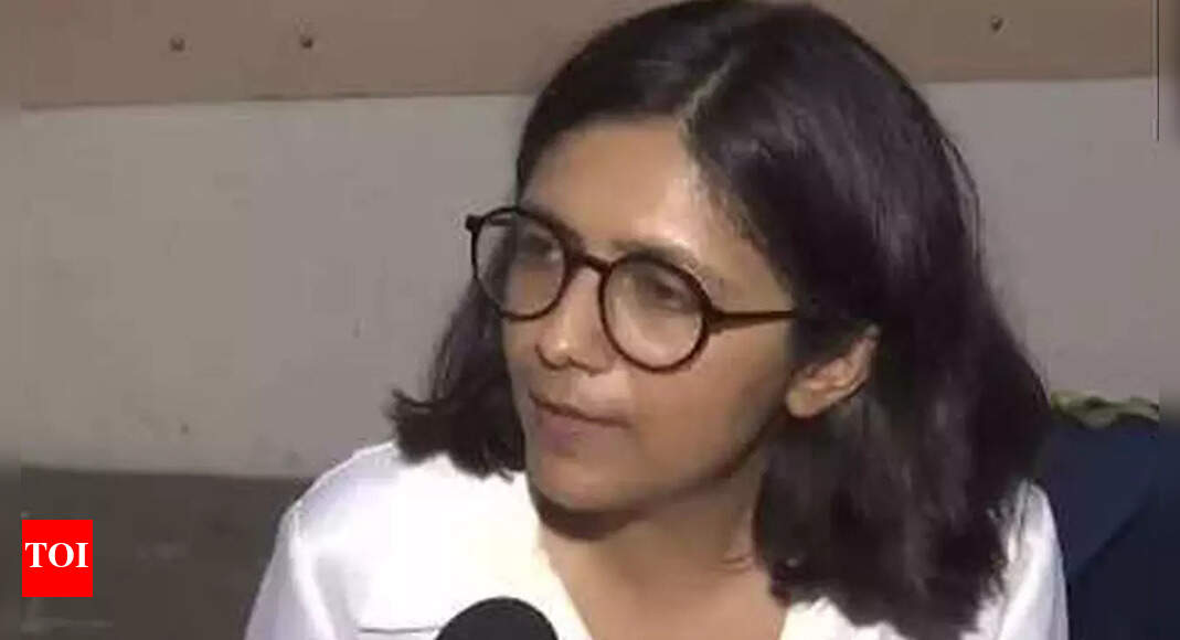 Delhi Minor Girl Rape: Swati Maliwal: DCW chief ends 'dharna' at hospital, says 'police didn't ...