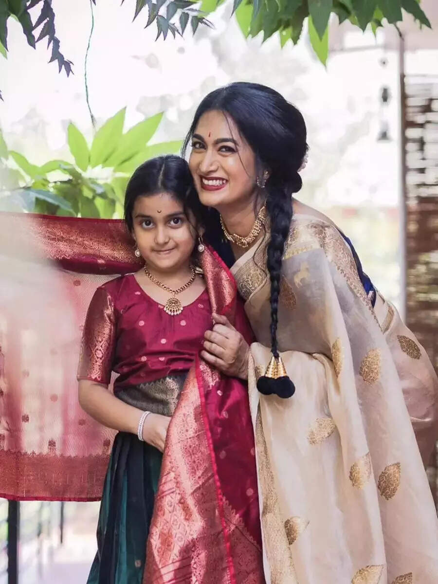 Shwetha and Ashmitha being the cutest mom-daughter duo | Times of India