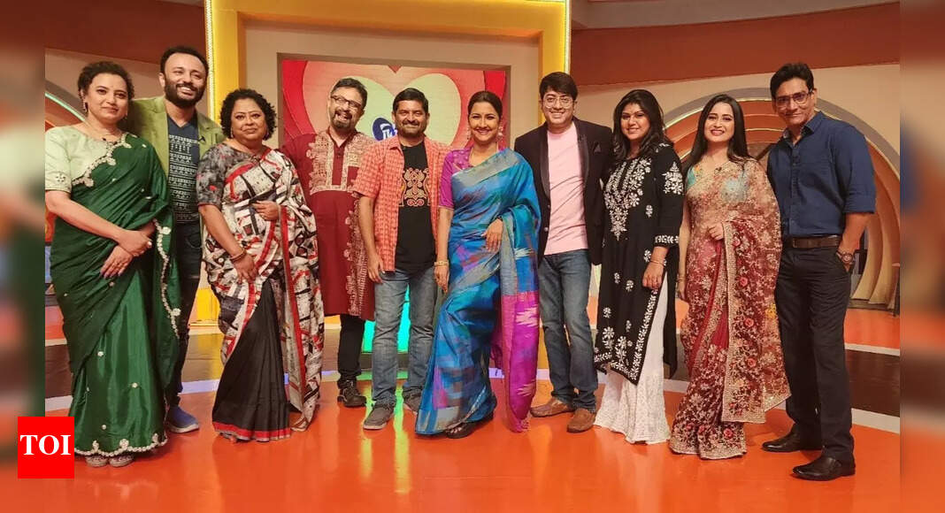 Rachna Banerjee hosted Didi No. 1 to welcome Rupankar Bagchi-Chaitali, Joyjit Banerjee-Shreya ...