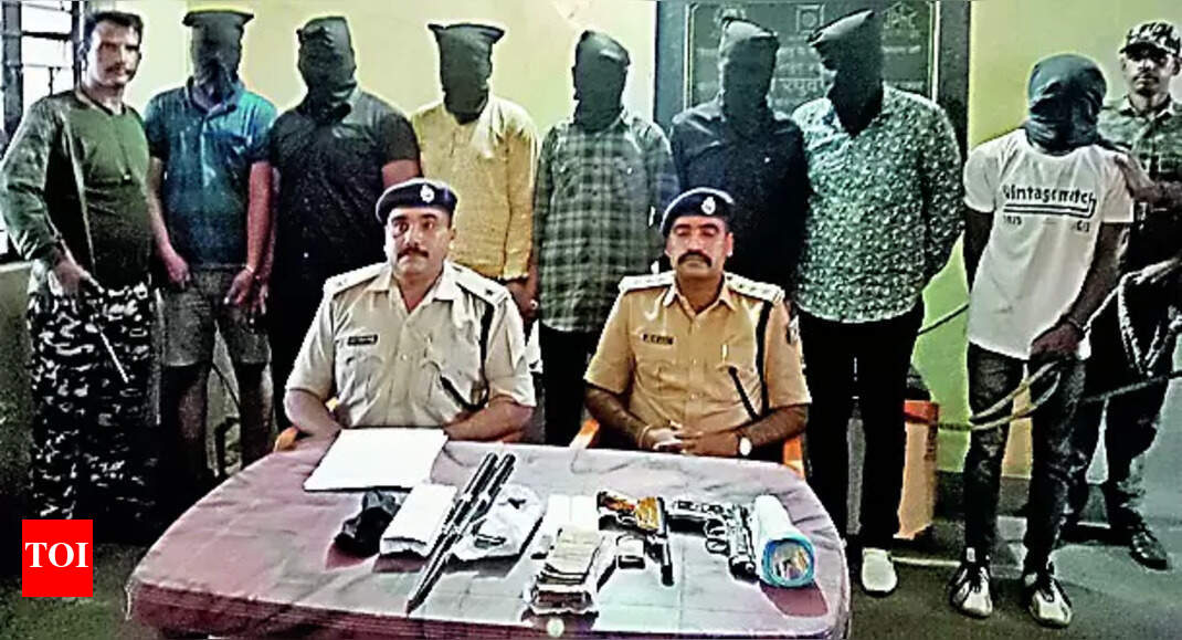 Research: 7 Ib Official Imposters Extorting Money In Dhanbad Arrested ...