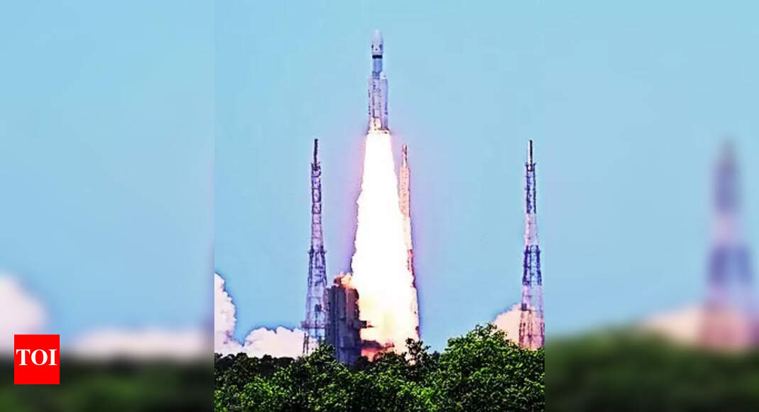 Isro Chief: Ex-isro Chief Its Alumnus, City College Set For A ‘moonwalk ...