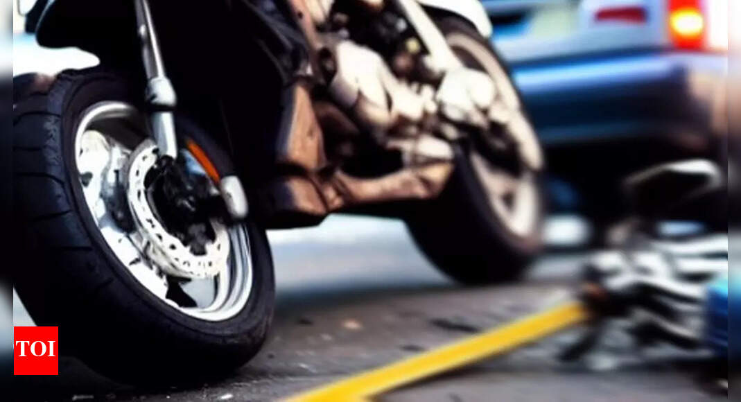 Hit by SUV, 2 on bike flung off flyover at IFFCO chowk on Delhi-Gurgaon ...