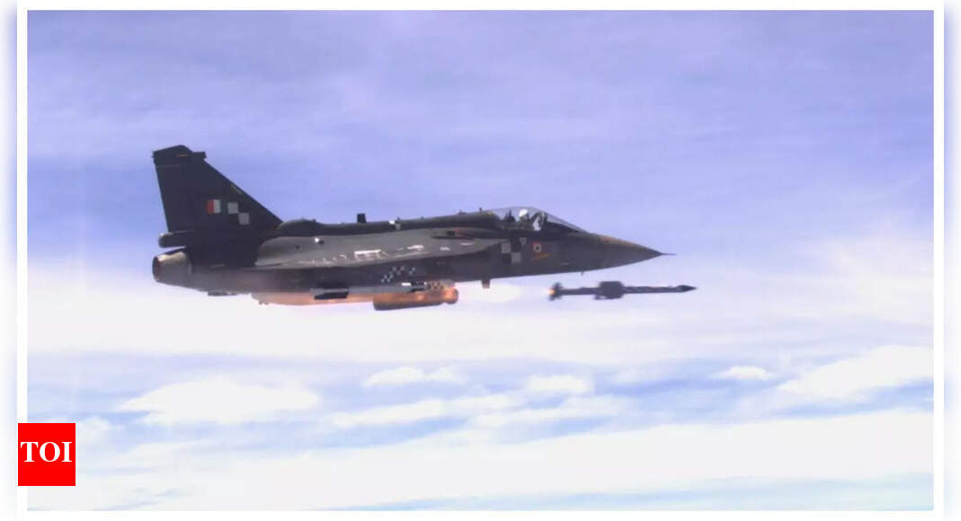 Indigenous Astra missile tested from Tejas fighter, even as IAF chief ...