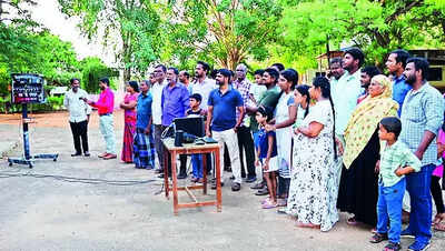 Moon Landing: Students, Public Cheer Moon Landing | Madurai News ...