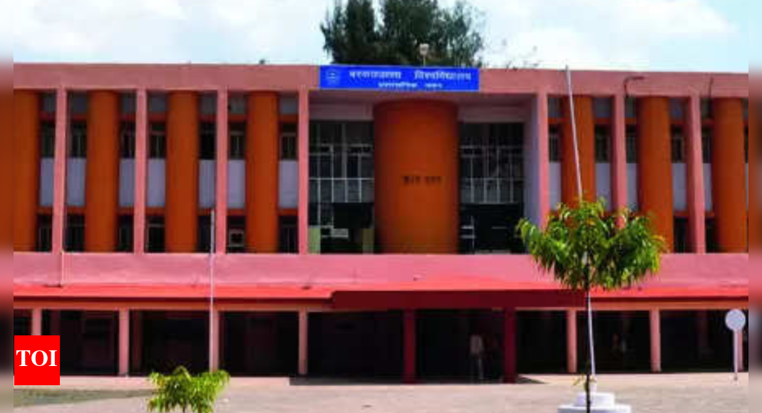 Employee Union: Ahead Of Bu Union Polls, Row Over Staffers Working ...